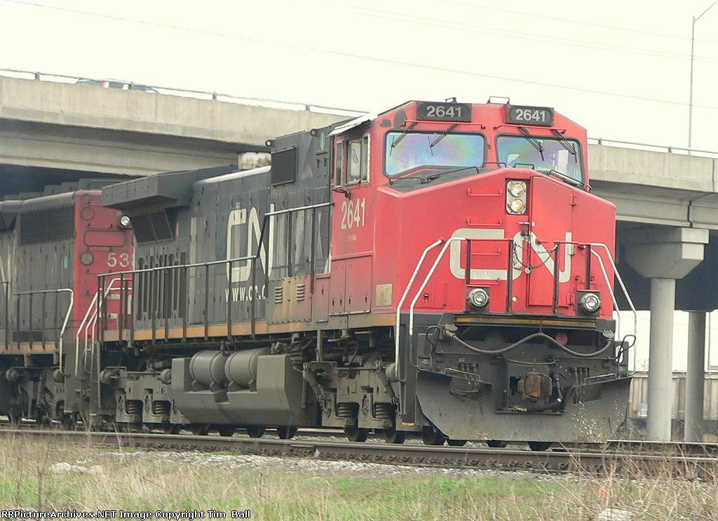 CN 2641